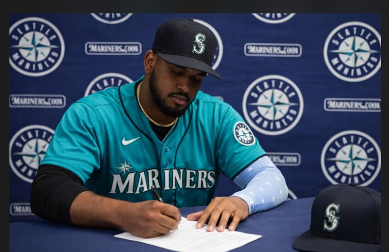 Major Breaking: Seattle Mariners Trade Proposal Brings Two Power Bats ...
