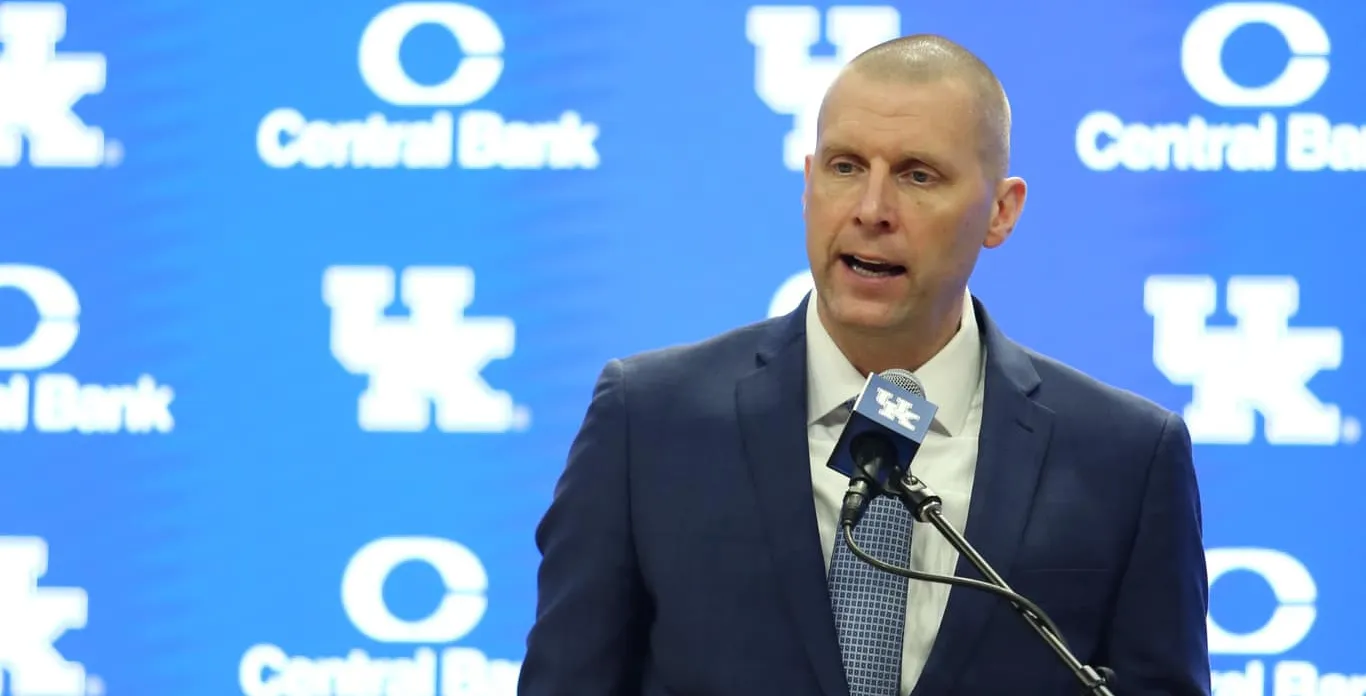 Done Deal: Kentucky Basketball Welcomes Veteran Center Star